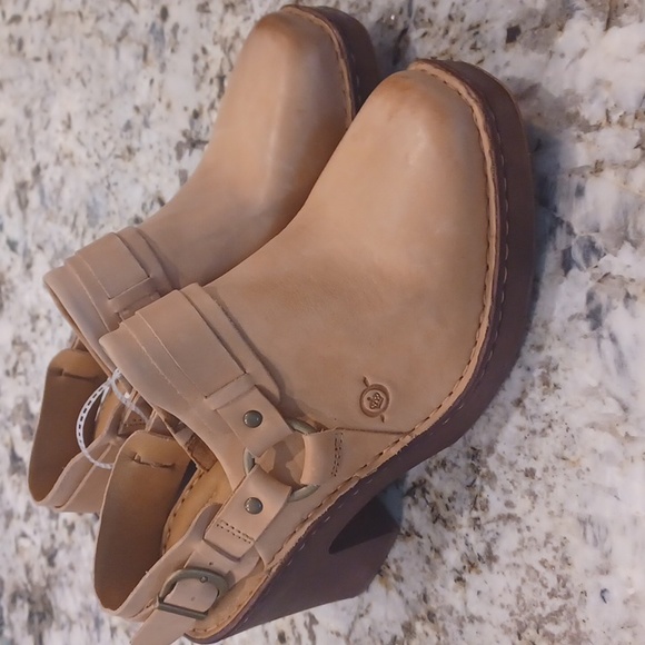 Born | Shoes | Born Hudson Slingback Leather Upper Clogs Womens Tan New ...